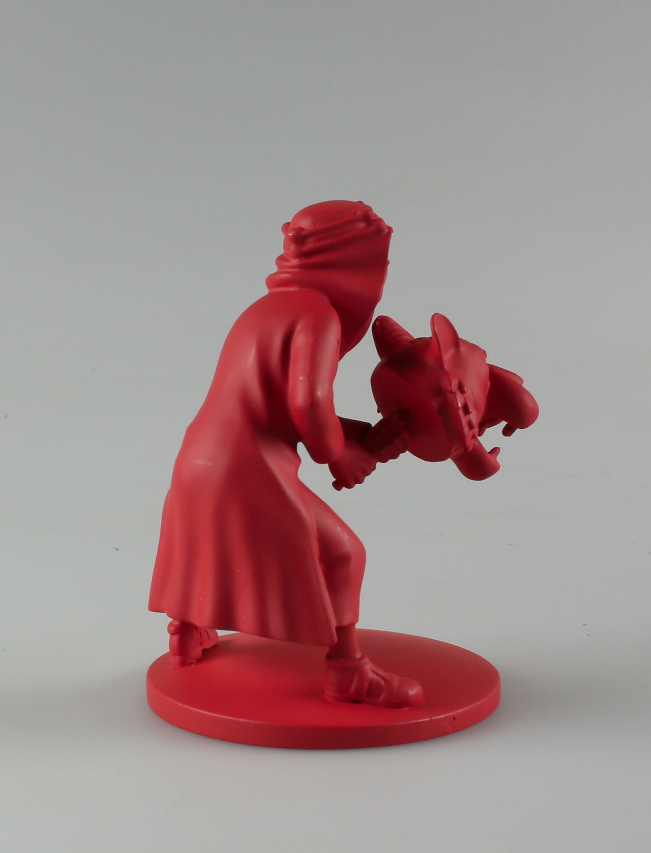 Tintin Figurine en résine Abdallah Monochrome H 9cm rouge mat - AKILON