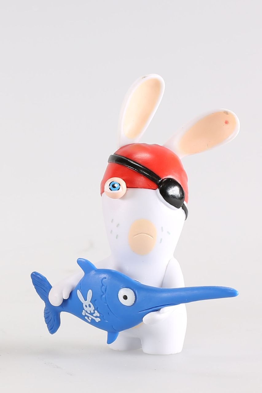 Lapin Crétin, Figurine en plastique, Pirate (espadon) - AKILON
