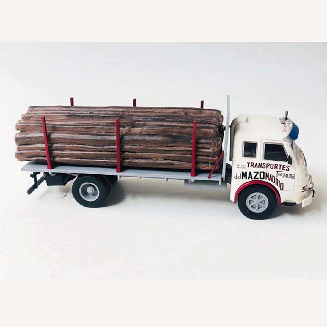 Pegaso II Z-202 Diesel, Transport de bois, Camion miniature 1/43 - AKILON