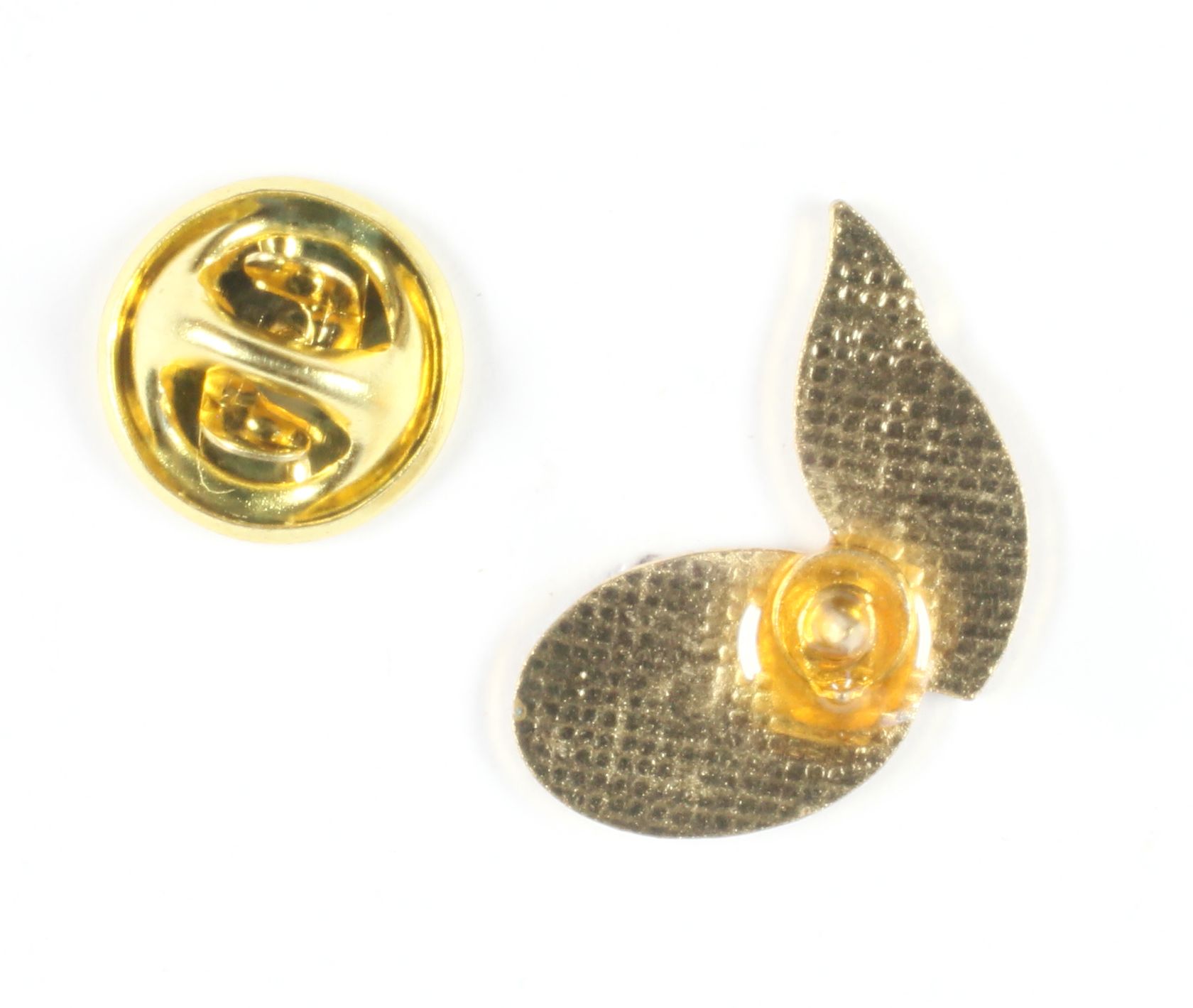 Pin's, Démons & Merveilles, Esso - AKILON